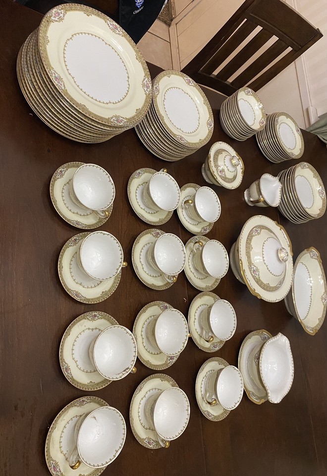 Vintage 84-Piece Set of MEITO CHINA Annette Pattern Hand Painted in ...