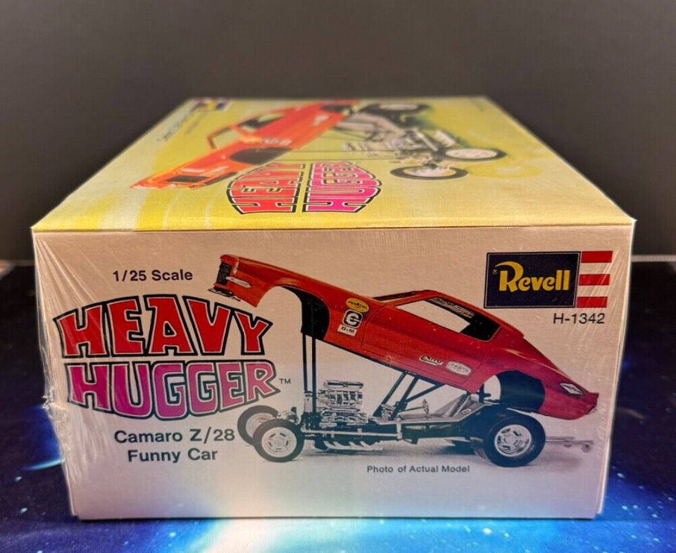 REVELL HEAVY HUGGER CHEVROLET CAMARO Z28 - 1:25 FUNNY CAR MODEL KIT ...