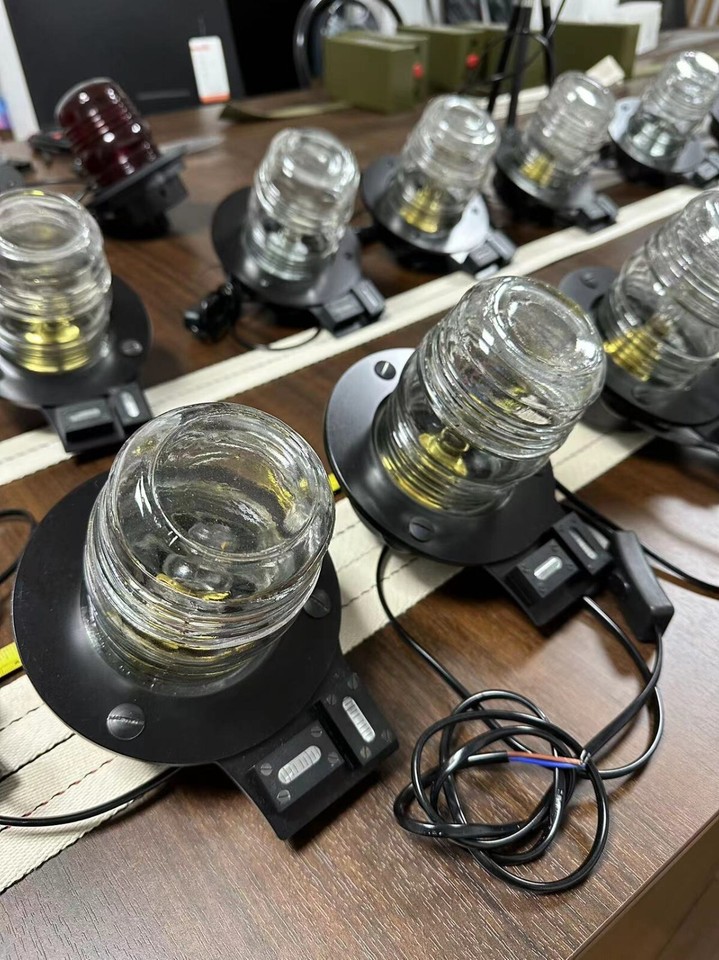 U.S. WW2 Airborne Pathfinder Holophane lights, reproduction | eBay