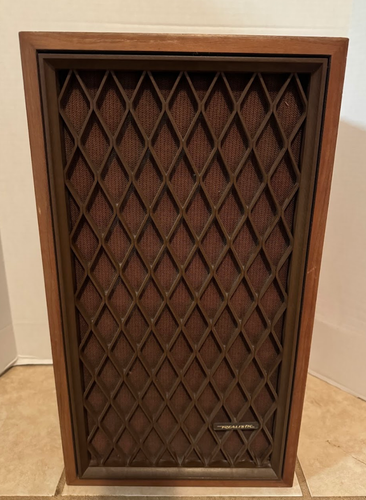 Vintage Radio Shack Nova-7B Cat.No.40-4025A 8 Ohms 2 Way Speaker | eBay