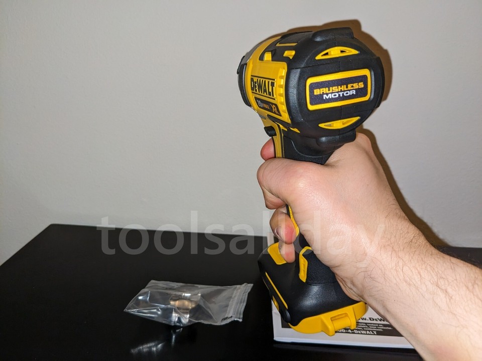 DEWALT DCF887B 20V MAX XR Li-ion Cordless Brushless 3-Speed 1/4" Impact ...