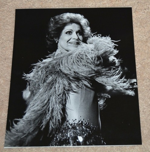 ORIGINAL SINGER PHOTO THEATER BROADWAY CAROL LAWRENCE VINTAGE | eBay
