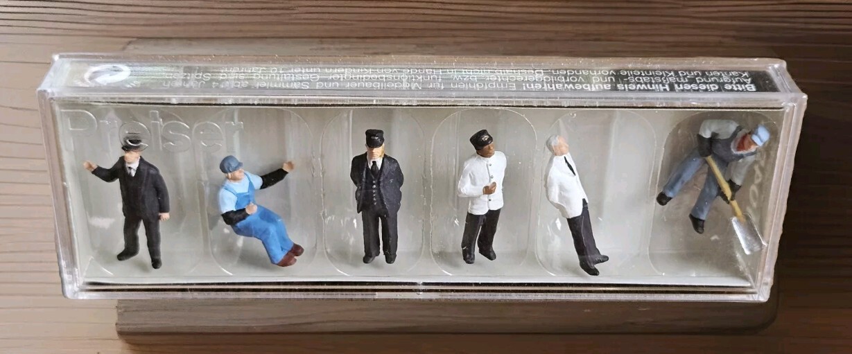 PREISER TRANSITION ERA PASSENGER TRAIN Crew 1:87 HO SCALE FIGURES HOBBY ...