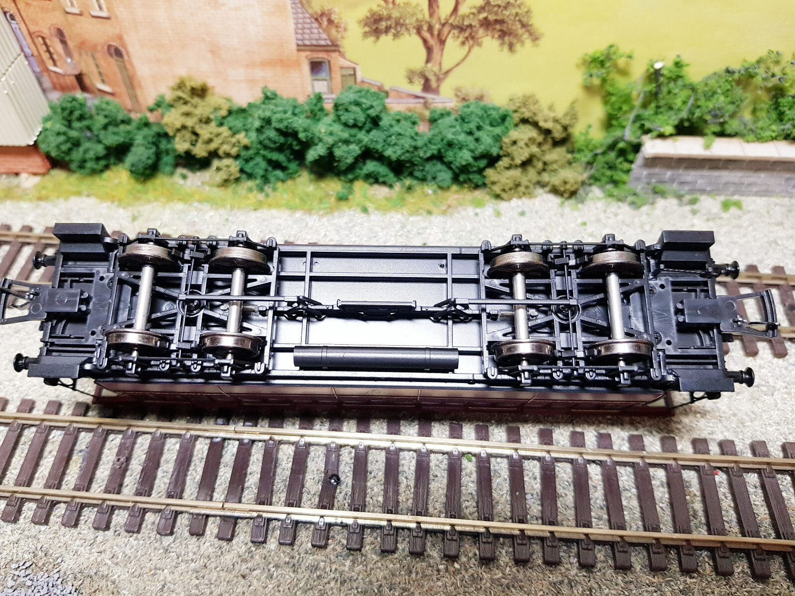 919005+Rapido+Trains+UK+W%26U+Bogie+Tramcar+Composite%2FBar+GER+Maroon ...