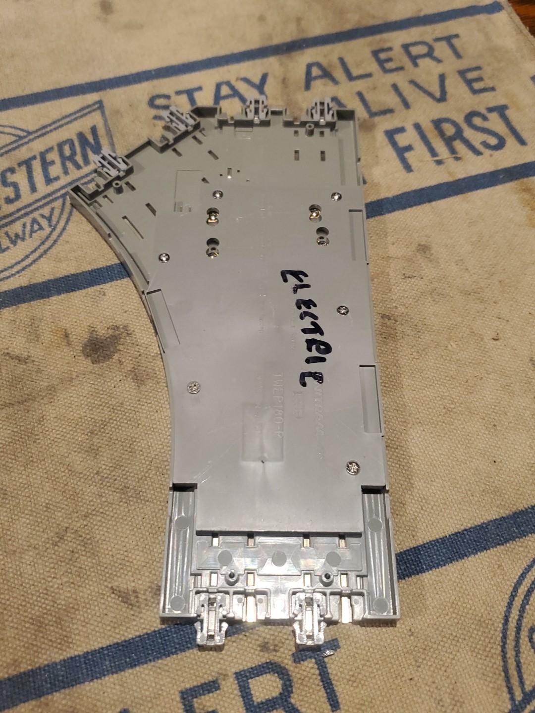 Kato 40-213 N Scale UNITRAM Street Track Electric Turnout Right | eBay