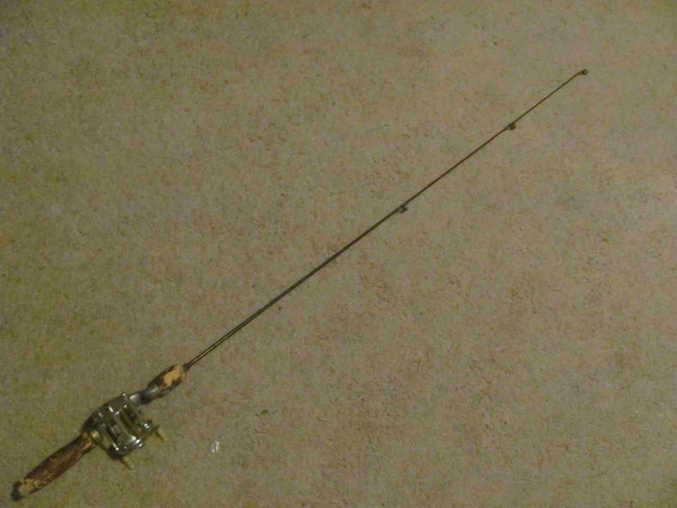 VTG. GEP 4' 0" One Piece Steel Casting Rod with Pflueger Summit ...