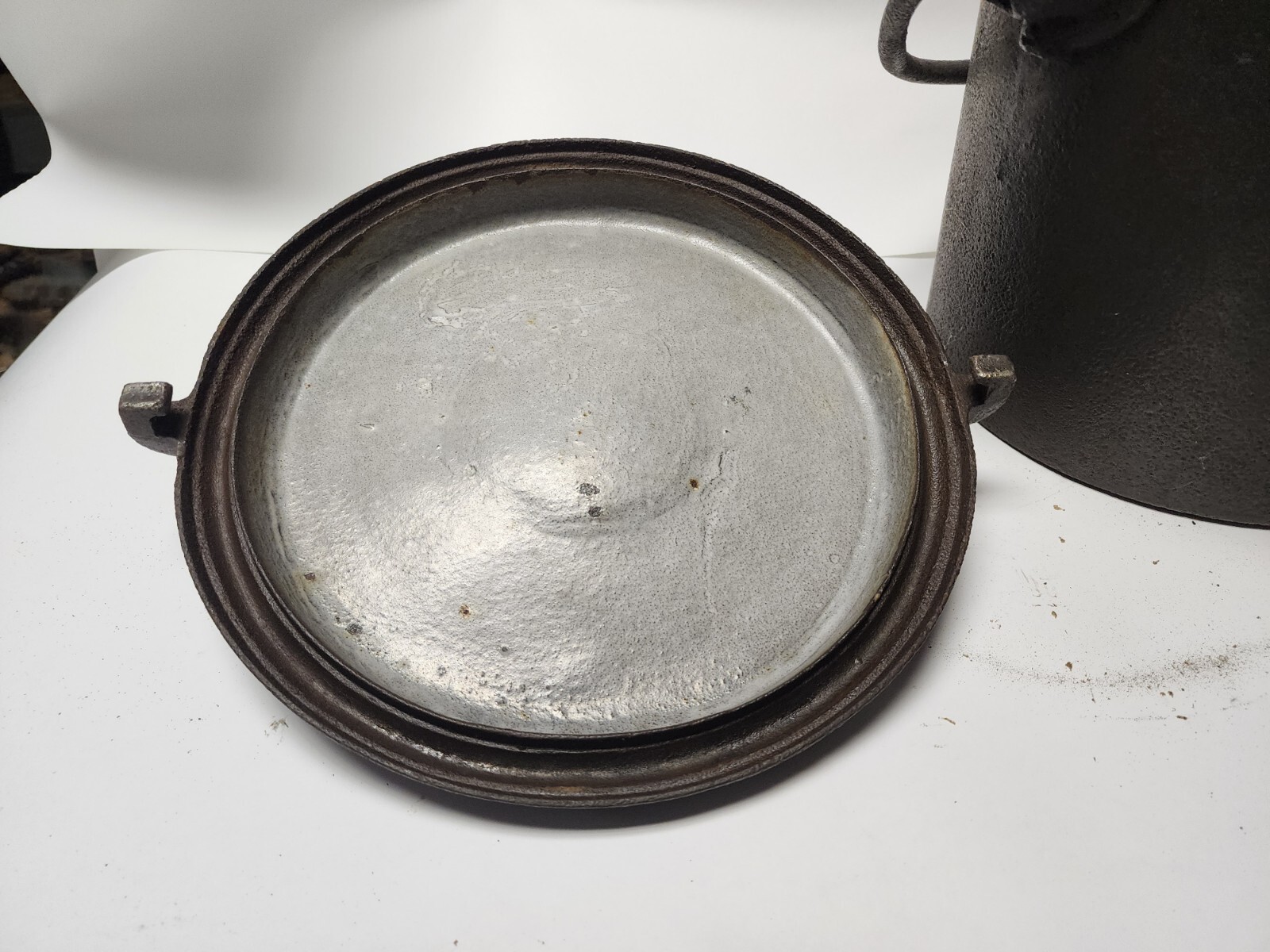 Antique Feb 3 1880' ET Barnum Cast Iron Bucket Pail Jail Cell Chamber ...