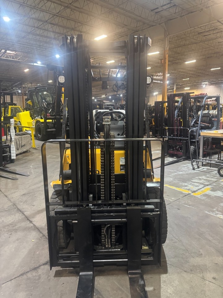 2021 Caterpillar FG30N 6000 LB 3 Stage Mast LP Gas Forklift 42" or 48 ...