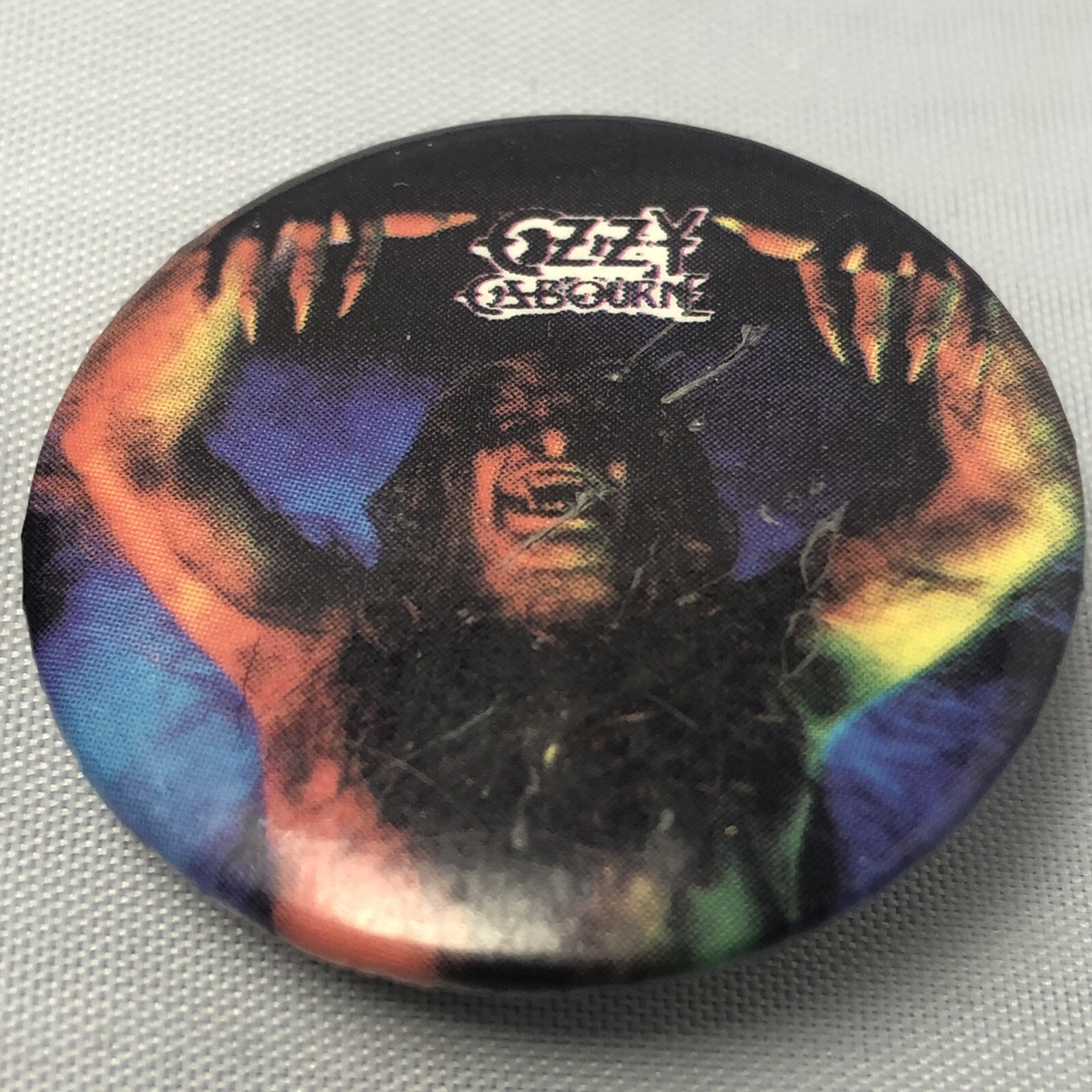 OZZY OSBOURNE Vtg 1983 Tour Band Heavy Metal Pin Pinbacks Buttons ...