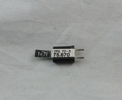 Futaba 75Mhz AM Transmitter Crystal CH74 75.670Mhz | eBay