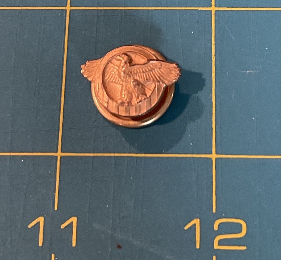 WWII Honorable Discharge Veterans Ruptured Duck Collar Button Pin ...