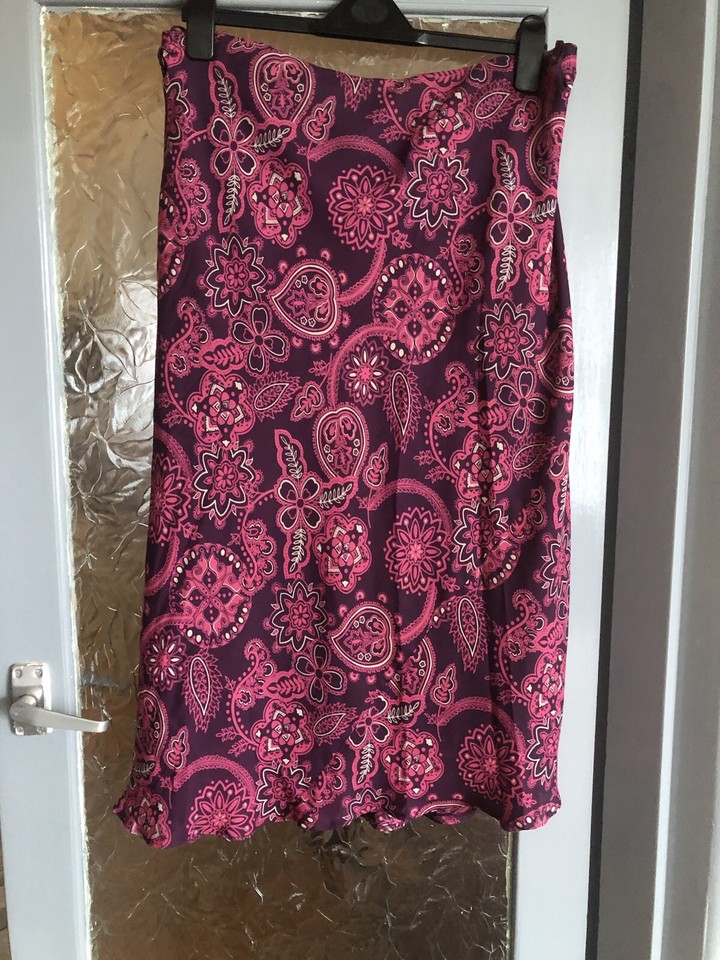 Pink Floral Skirt 16 In Bon Marche Elastic Waist | eBay UK