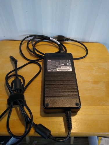 HP 230W HSTNN-LA12 19.5V 11.8A 677765-001 693708-001 645154-001 535592 ...