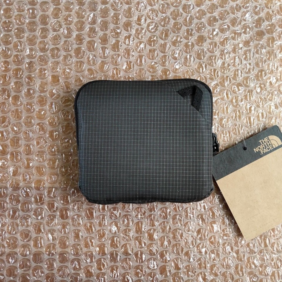 New unused The North Face Hazy Wallet NM82460 Graphite Gray 2025 New ...