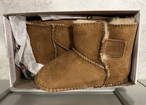 NIB Minnetonka Baby Toddler Tan Sheepskin Boots 1472 Size 6 Hook & Loop ...