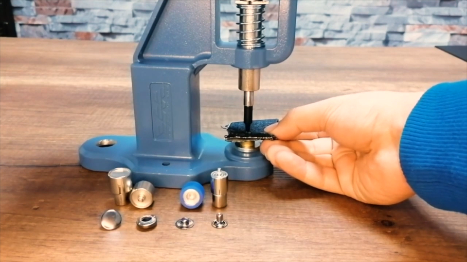 Hand Press Machine for Setting Rivet, Eyelet, Snap, Buttons, Studs ...