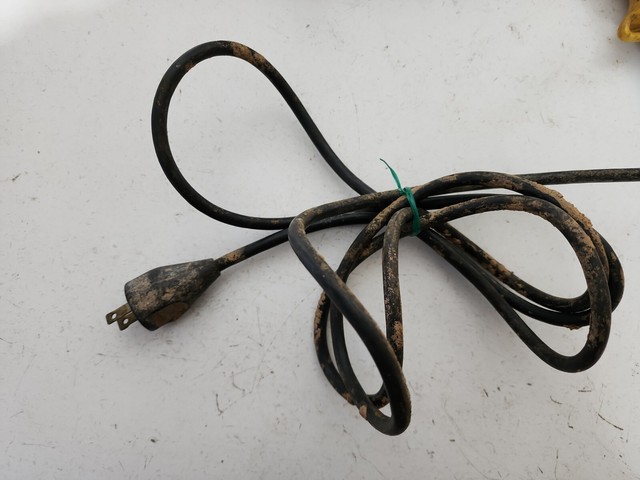 DEWALT DW246 Drill 1/2-inch Variable Speed Reversing /with Keyless ...