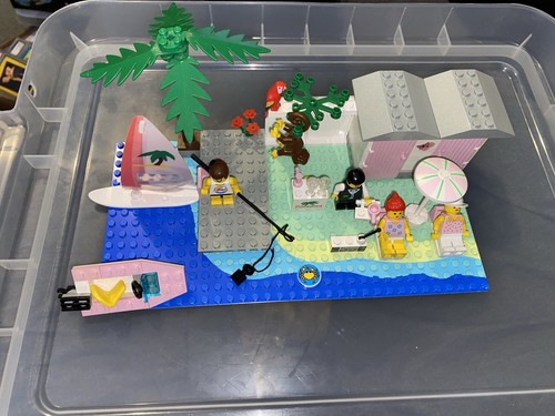 Vtg 1994 Lego Town Paradisa #6410 Cabana Beach 99.9% Complete w ...