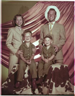 Rex Allen Western Cowboys star posing with family Original 8x10 ...