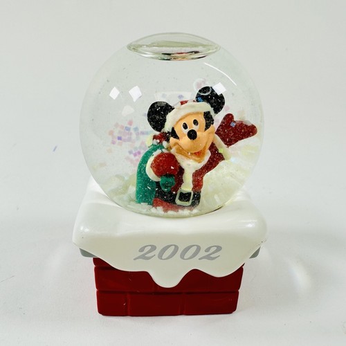 2002 Disney Mickey Mouse Snow Globe Christmas Holiday Santa Snowglobe ...