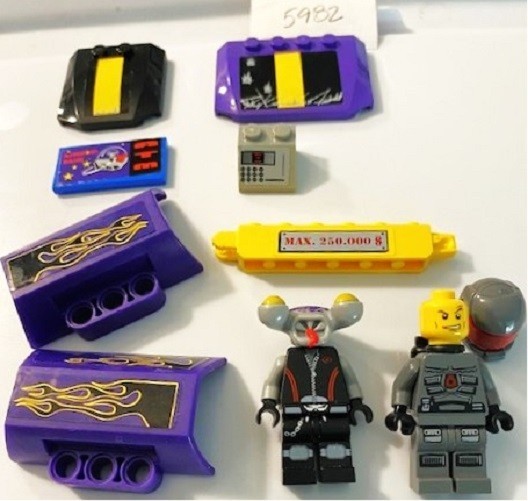 Genuine LEGO Space Police 3 SMASH 'N' GRAB Set 5982 Comp. w ...