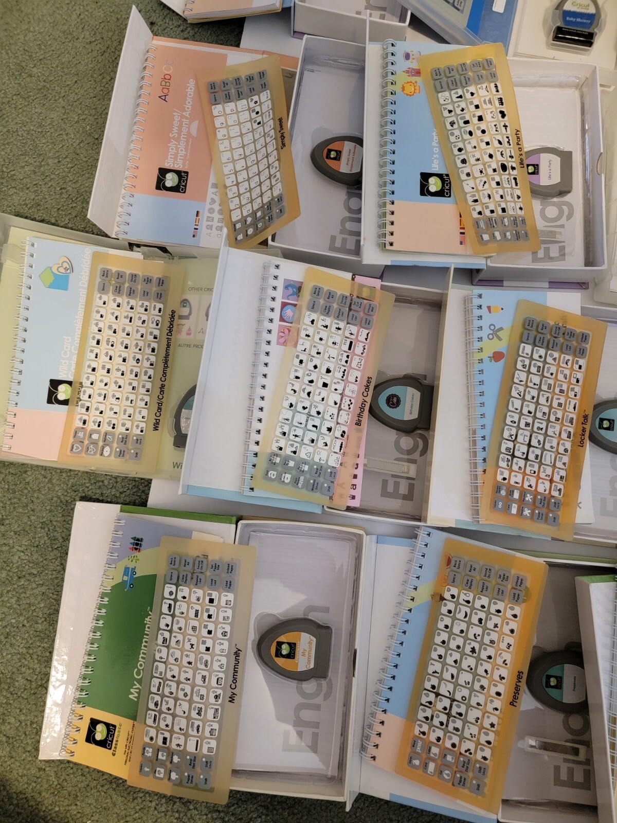 Cricut Cartridge Lot 15 Cartridges with cases, keypad overlays, 50 ...