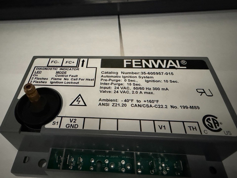 Fenwal Automatic Ignition System Module 24v P/N: 35-605957-015 [USED ...