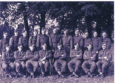 PHOTOGRAPH OFFICERS & NCO'S OF G COMPANY 11TH BATTALION SUFFOLK HOME ...