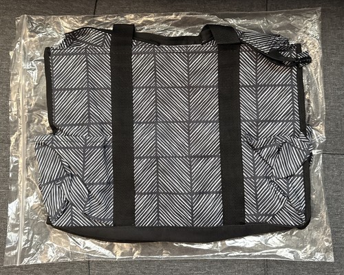 Thirty One Zip Top Organizing Utility Tote in Chevron Squares | eBay