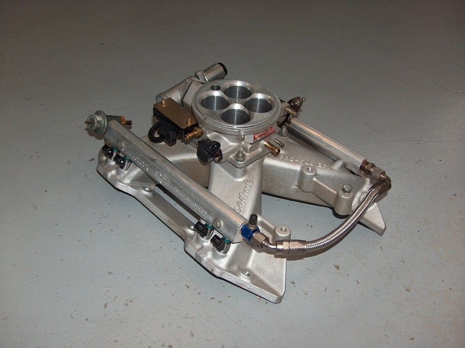 Edelbrock Pro-Flo EFI Fuel Injection Intake w/Throttle Body/Injectors ...
