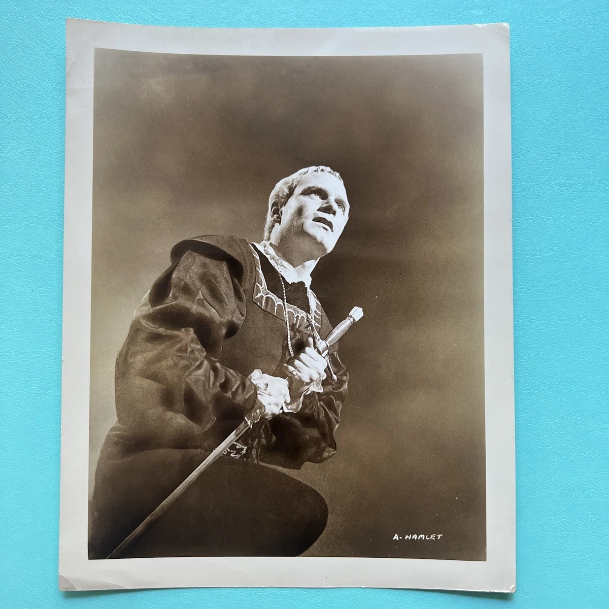 Laurence Olivier Hamlet Poster