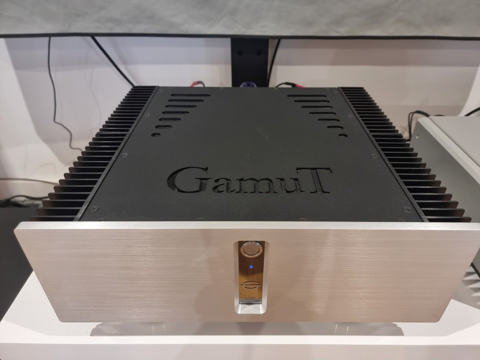 GamuT D200i High End Stereo Power Amplifier Amp D-200i | eBay