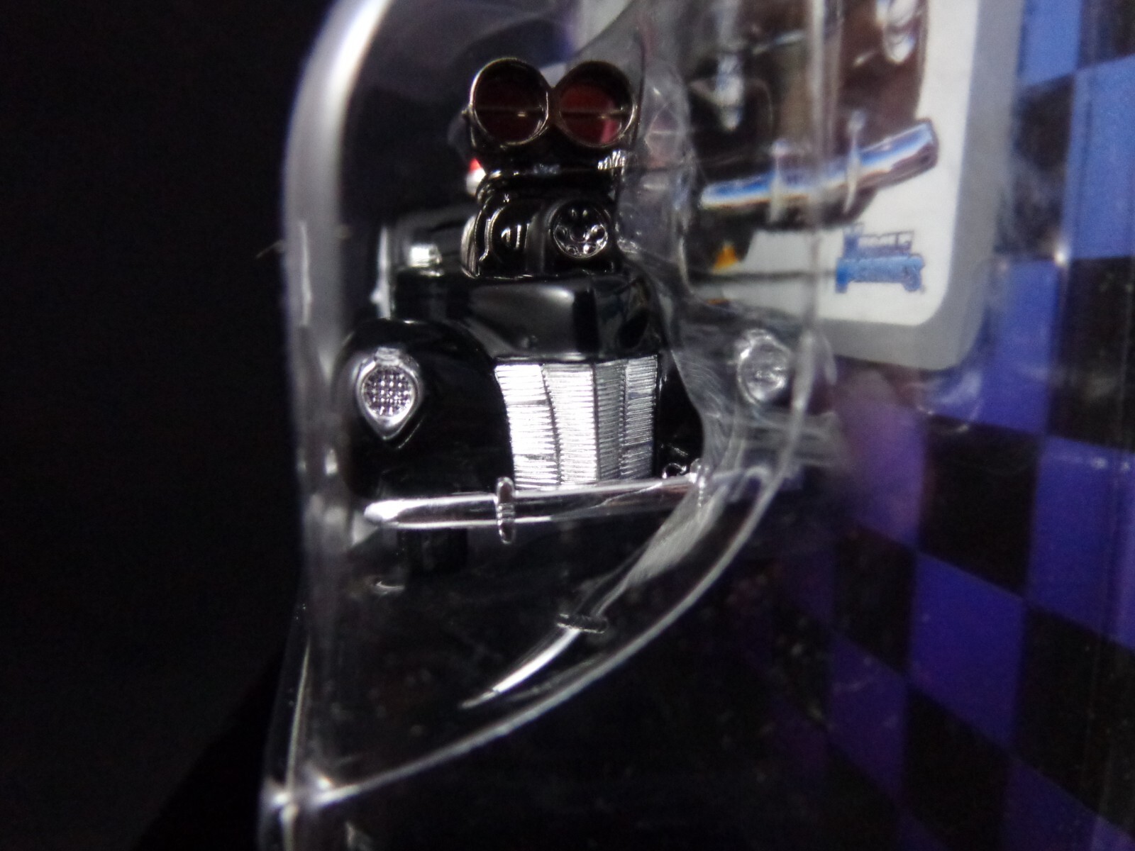 Muscle Machines '40 Ford Sedan Delivery Blown Hot Rod Police Car 04-45 ...