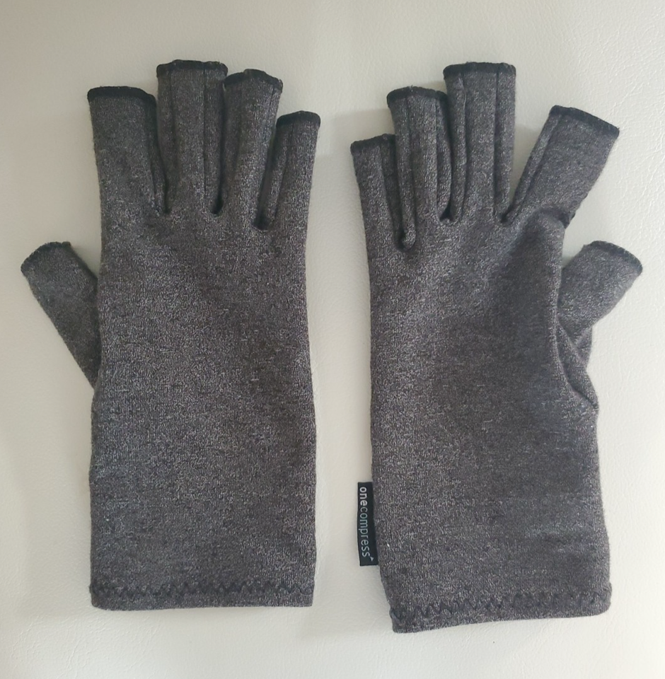 OneCompress Unisex Premium Bamboo Compression Gloves OC01 Gray Med (men ...