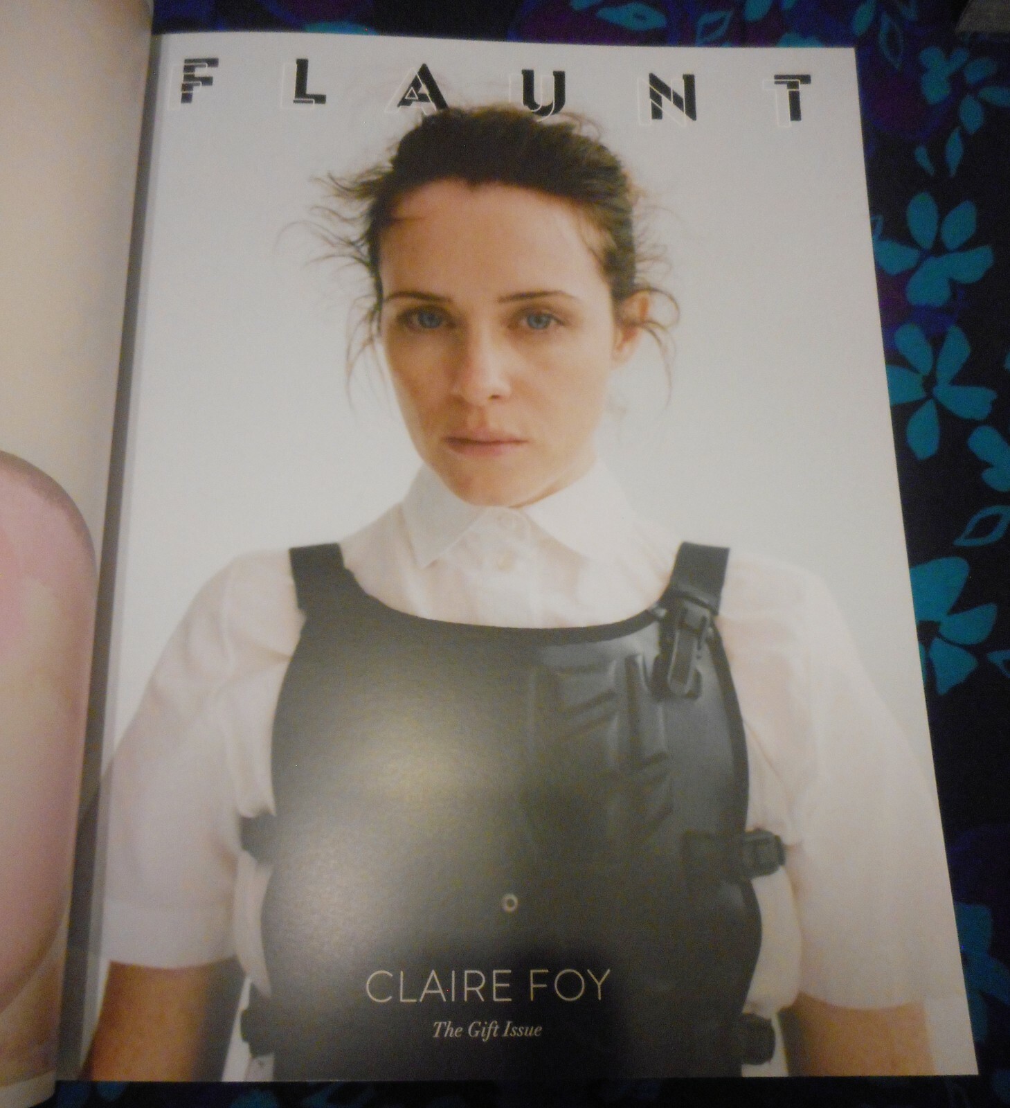 CLAIRE FOY - FLAUNT MAGAZINE - ISSUE 178 - NINA DOBREV/JEREMY RENNER | eBay