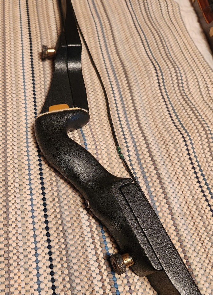 Black Widow HS Td recurve bow RH excellent | eBay