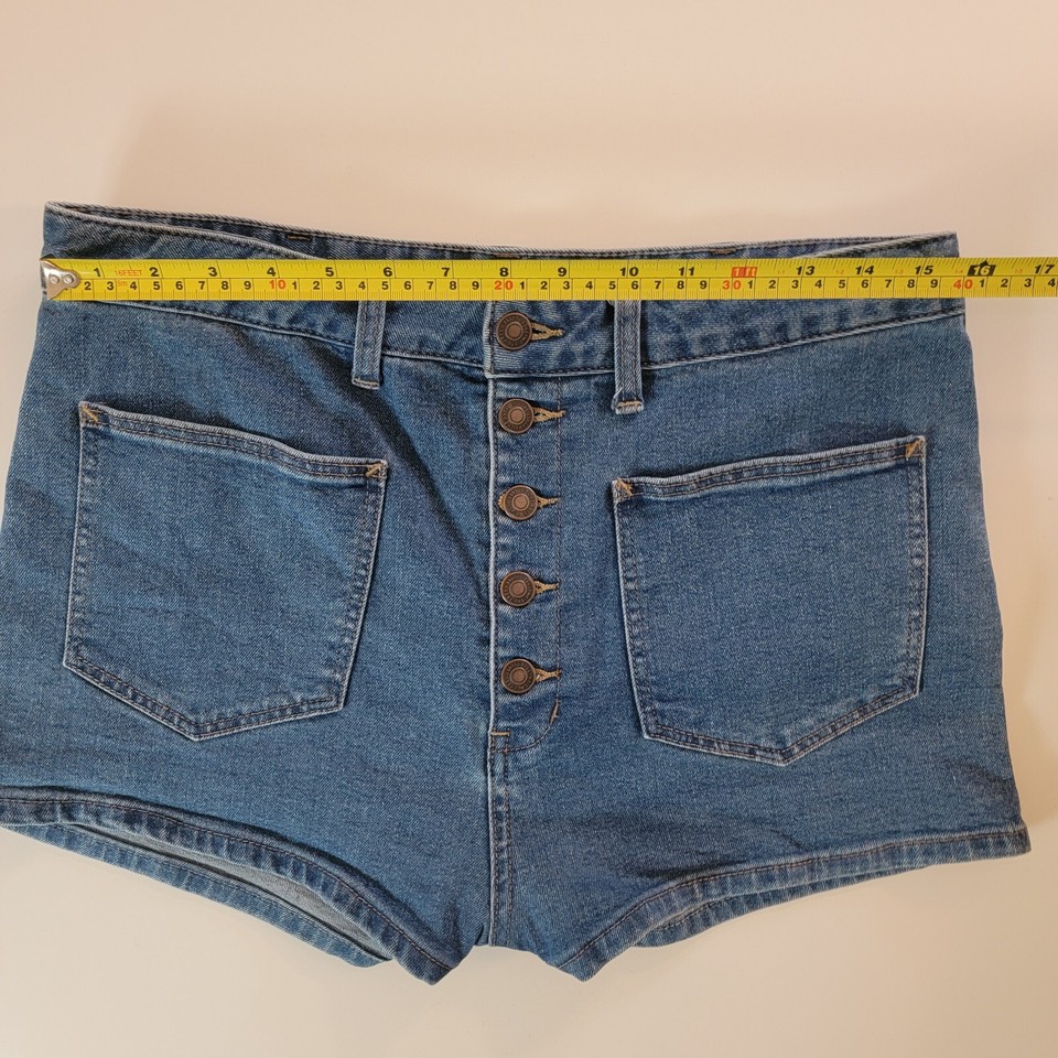 Free People Bridgette Button Fly Shorts Womens SZ 31 Long 90's Preppy ...