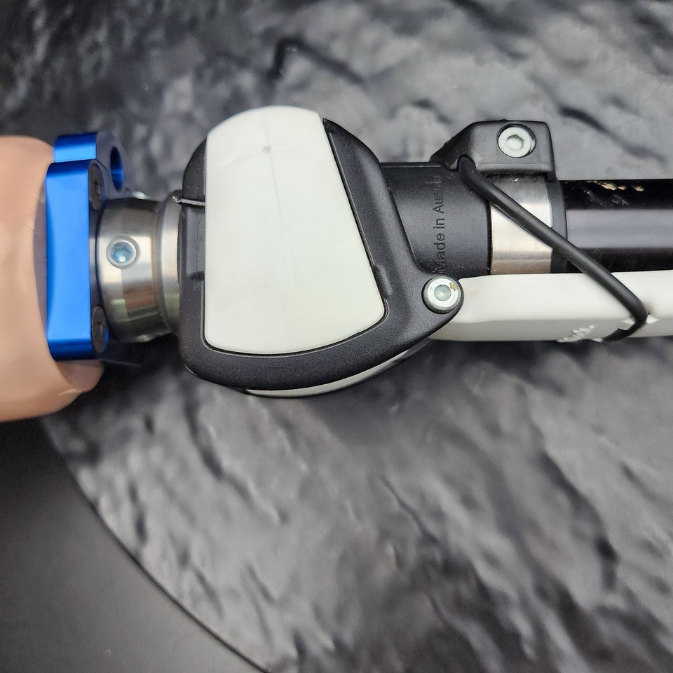 Ottobock 3R41 Prosthetic Knee with Leg Adapter Parts with Bulldog Left ...