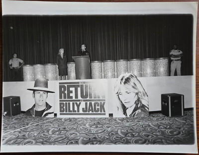 Tom Laughlin & Delores Taylor (The Return of Billy Jack) 1985 7x9 Press ...