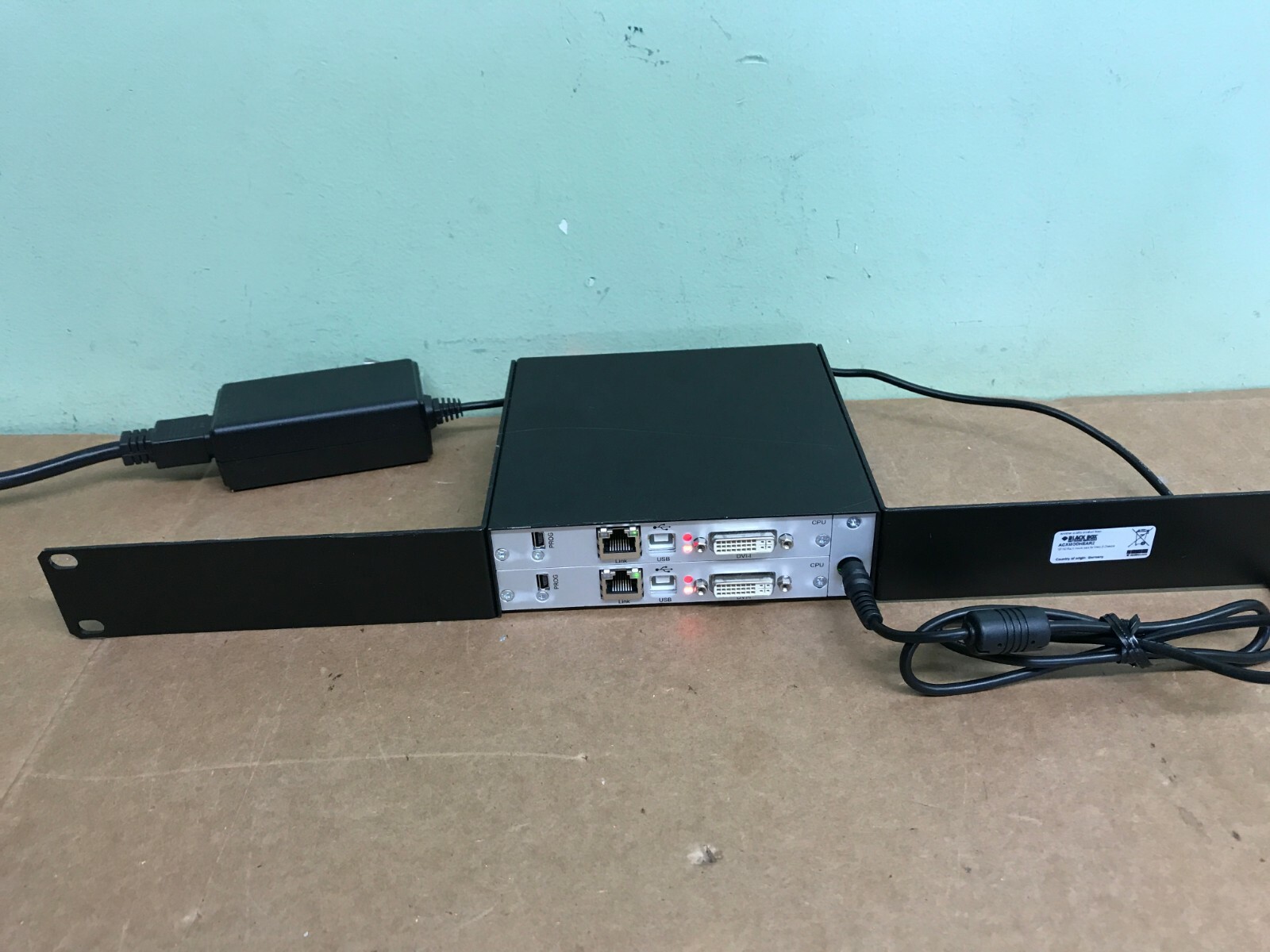 Black Box DKM FX Modular KVM Extender w/ two ACX1MT-VDHID-C Transmitter ...