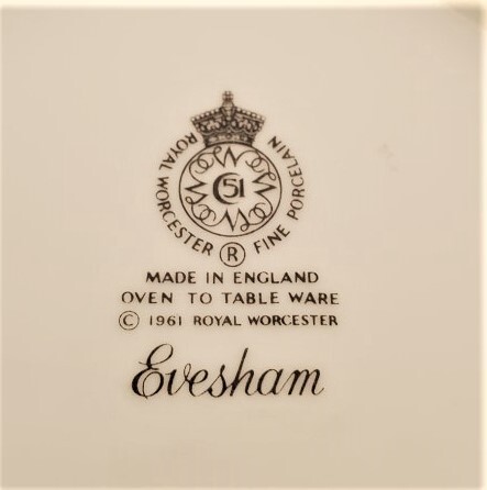 Set of 7 Royal Worcester Evesham Gold (Porcelain) Flat Cup & Saucer Sets | eBay