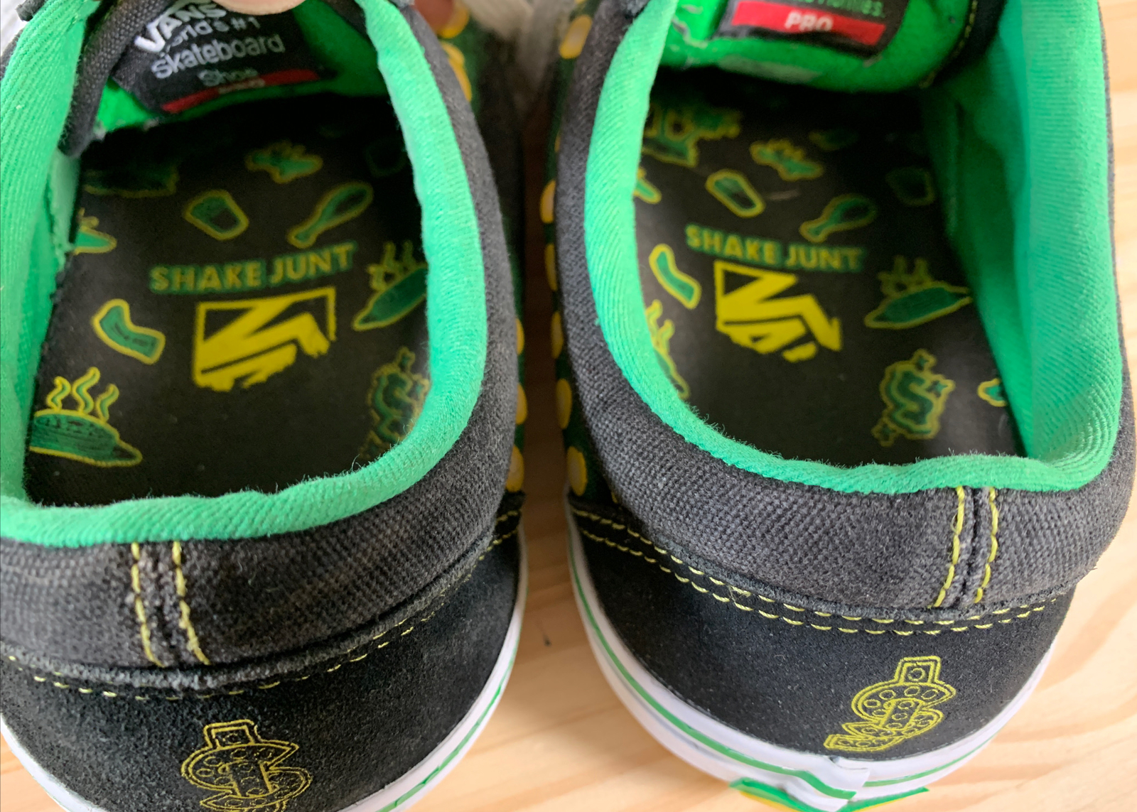 Vans Pro Shake Junt Shoes Unisex Size 7.5 Black Suede Green Sneakers ...