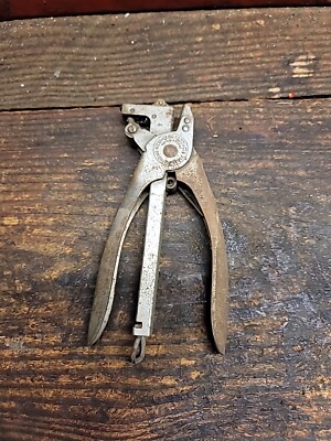 Staplers - Neva Clog