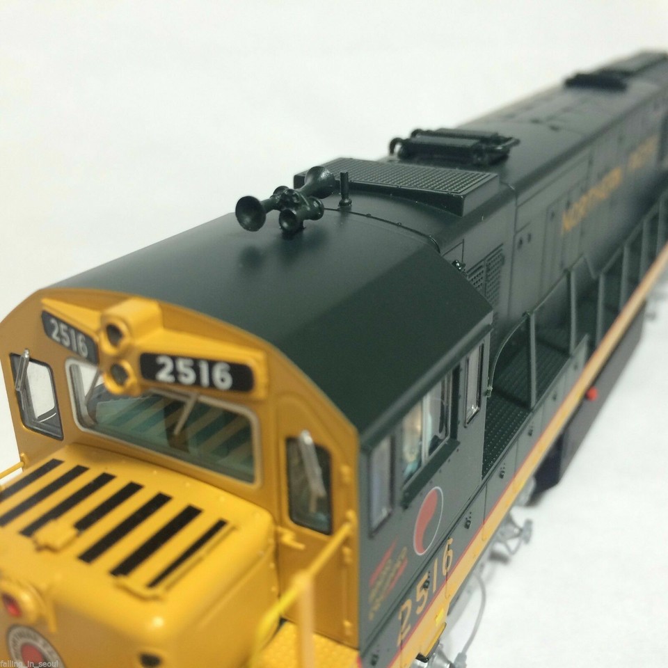 Korea Brass HO 1/87 Scale GE U25C U252011 Northern Pacific #2516 DC ...