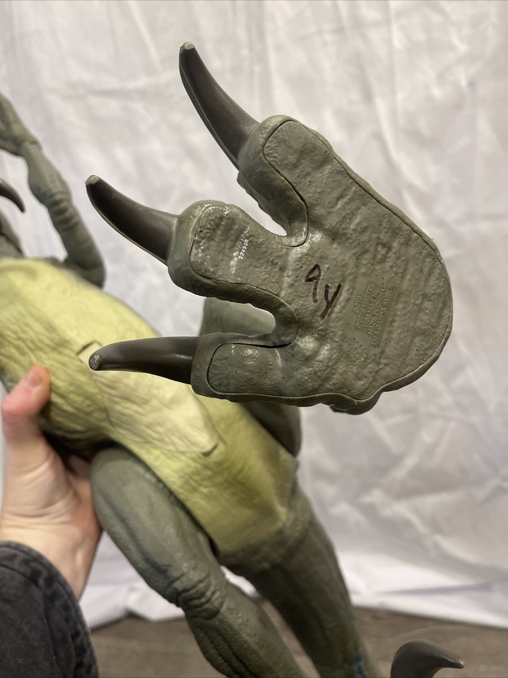 Jurassic World Super Colossal Velociraptor Raptor Blue Action Figure ...