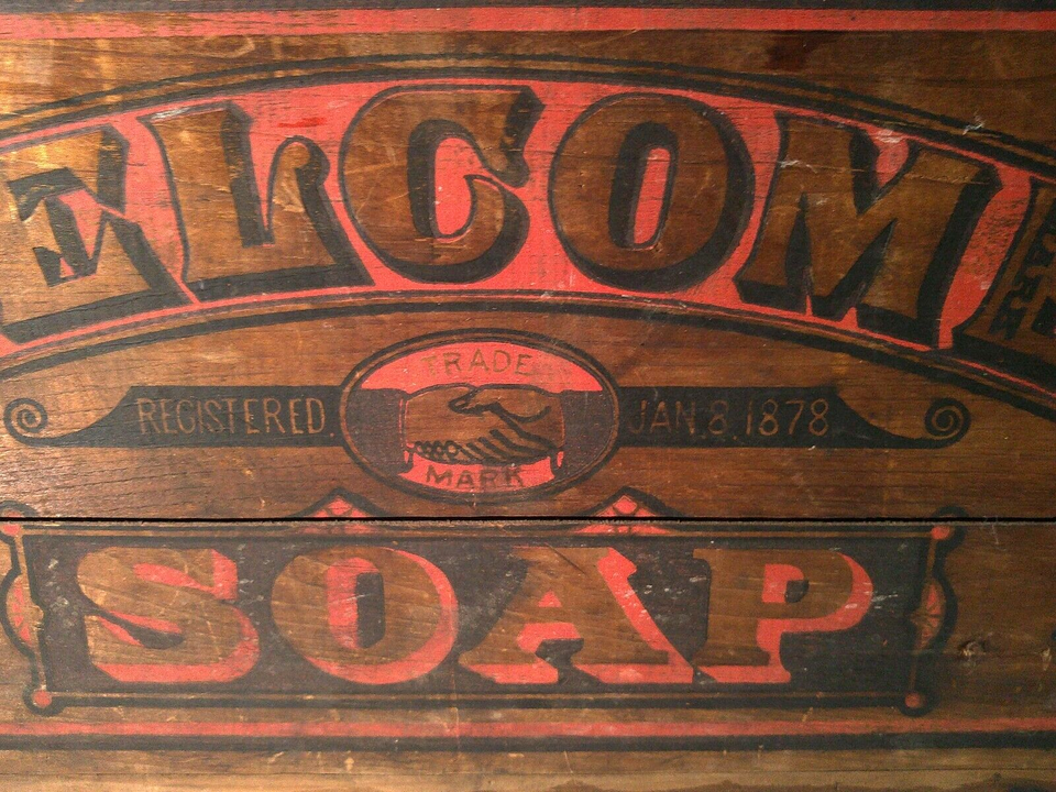 WELCOME SOAP BOSTON MA RED/BLACK INK STMPD WD BOX ADV CRATE, W/ORIG ...