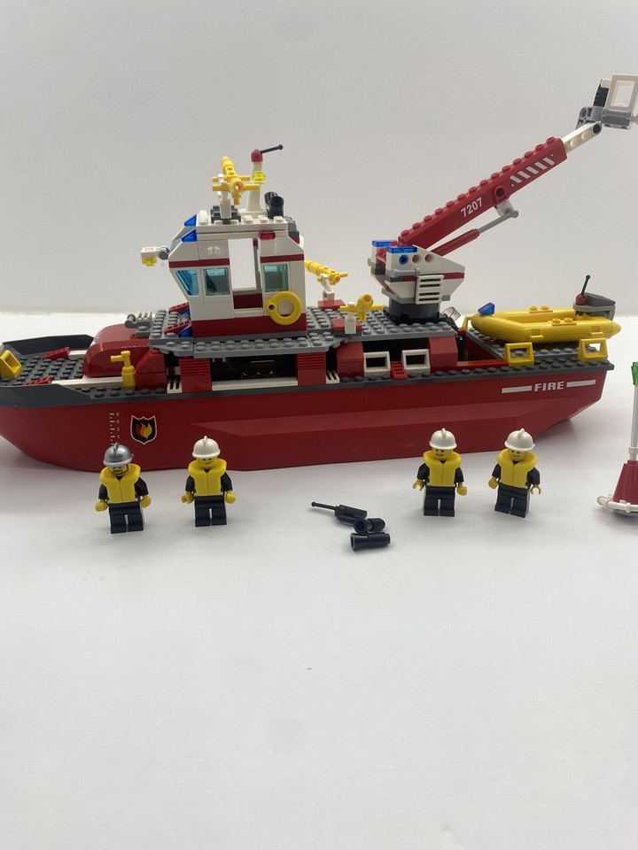 LEGO (7207) CITY: Fire Boat Complete No Box No Instructions ...
