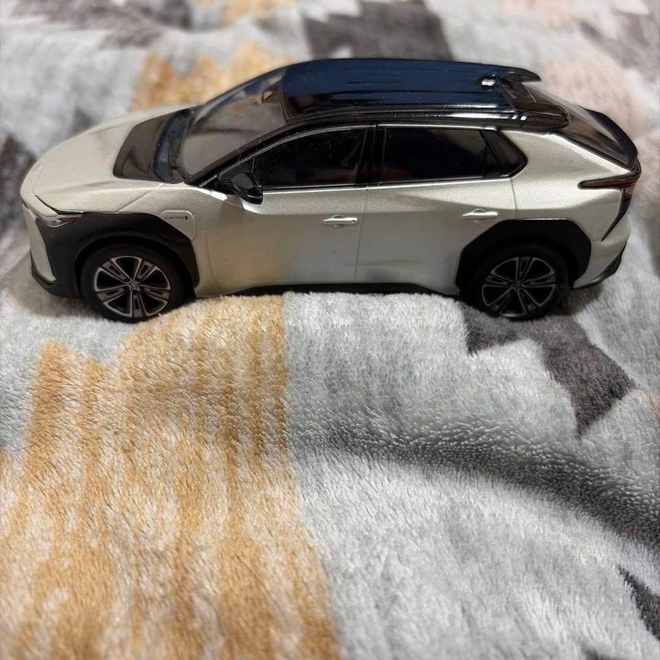 Toyota Color Sample Minicar Bz4X - Toy Car - M | eBay Australia