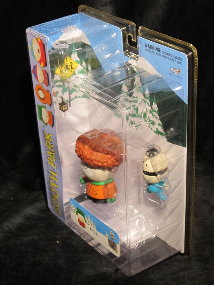 South Park - Kyle with Ike (red afro variant) - action figure - Mezco ...