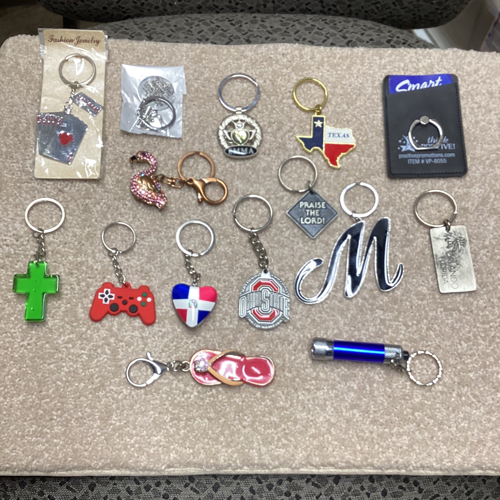 Lot Of 15 Modern And Vintage Keychains fun sizes and shapes | eBay